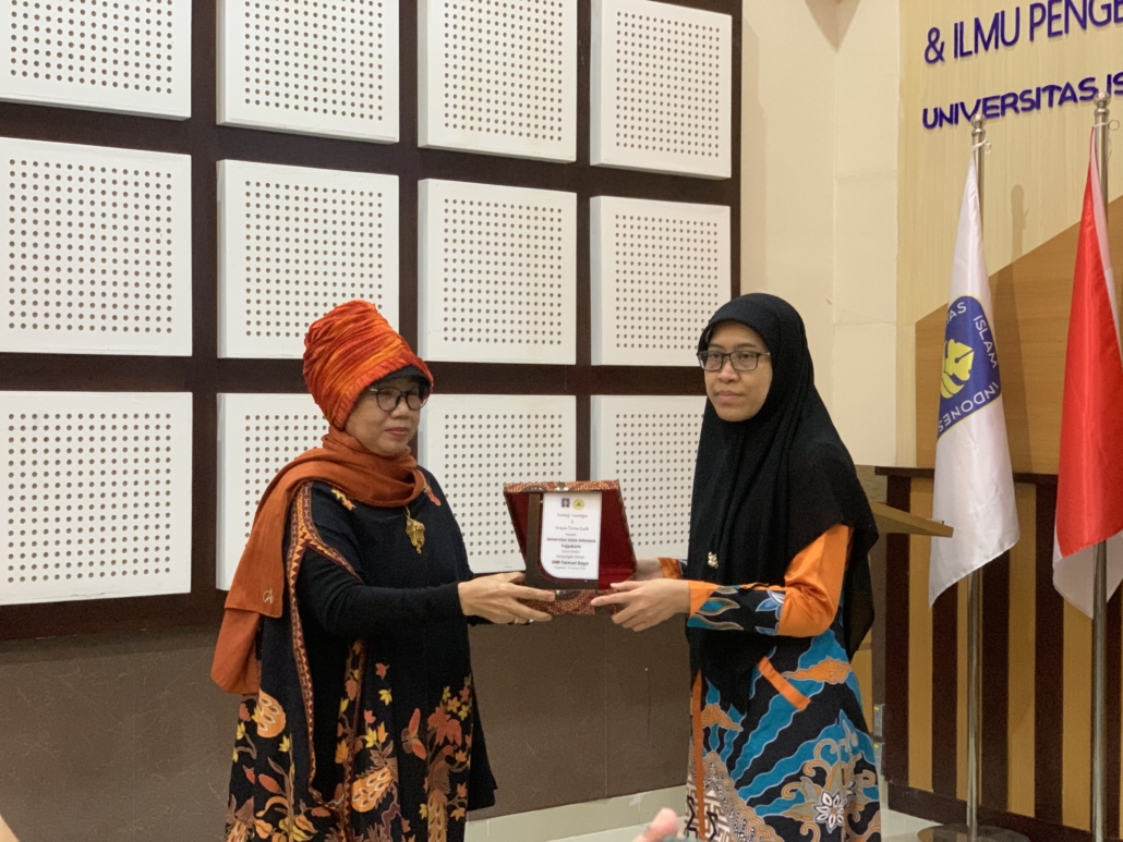 Siswa Siswi SMKF Bogor Kunjungi Farmasi UII - Jurusan Farmasi