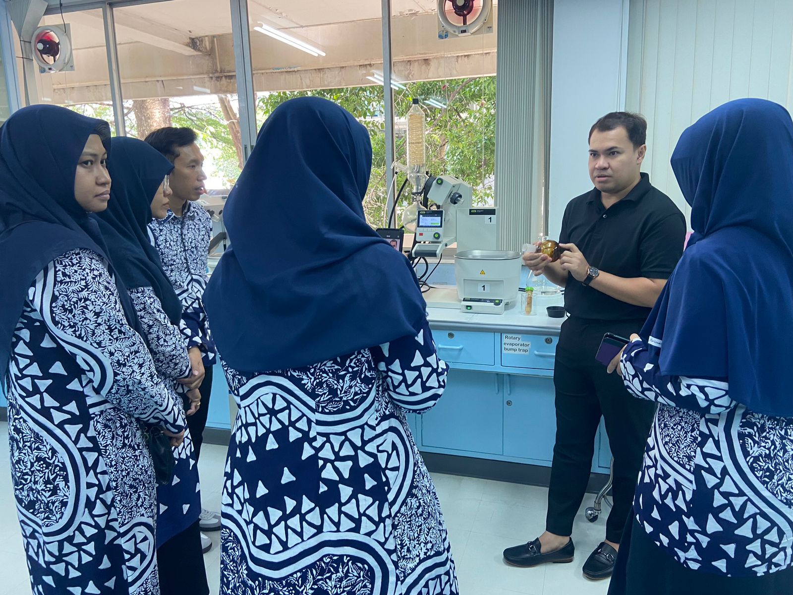 Jurusan Farmasi UII Bahas Implementasi Kerja Sama dengan Fakultas ...