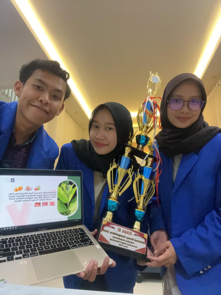 Mahasiswa Farmasi UII Raih Juara 3 NEC UNNES 2025 - Jurusan Farmasi