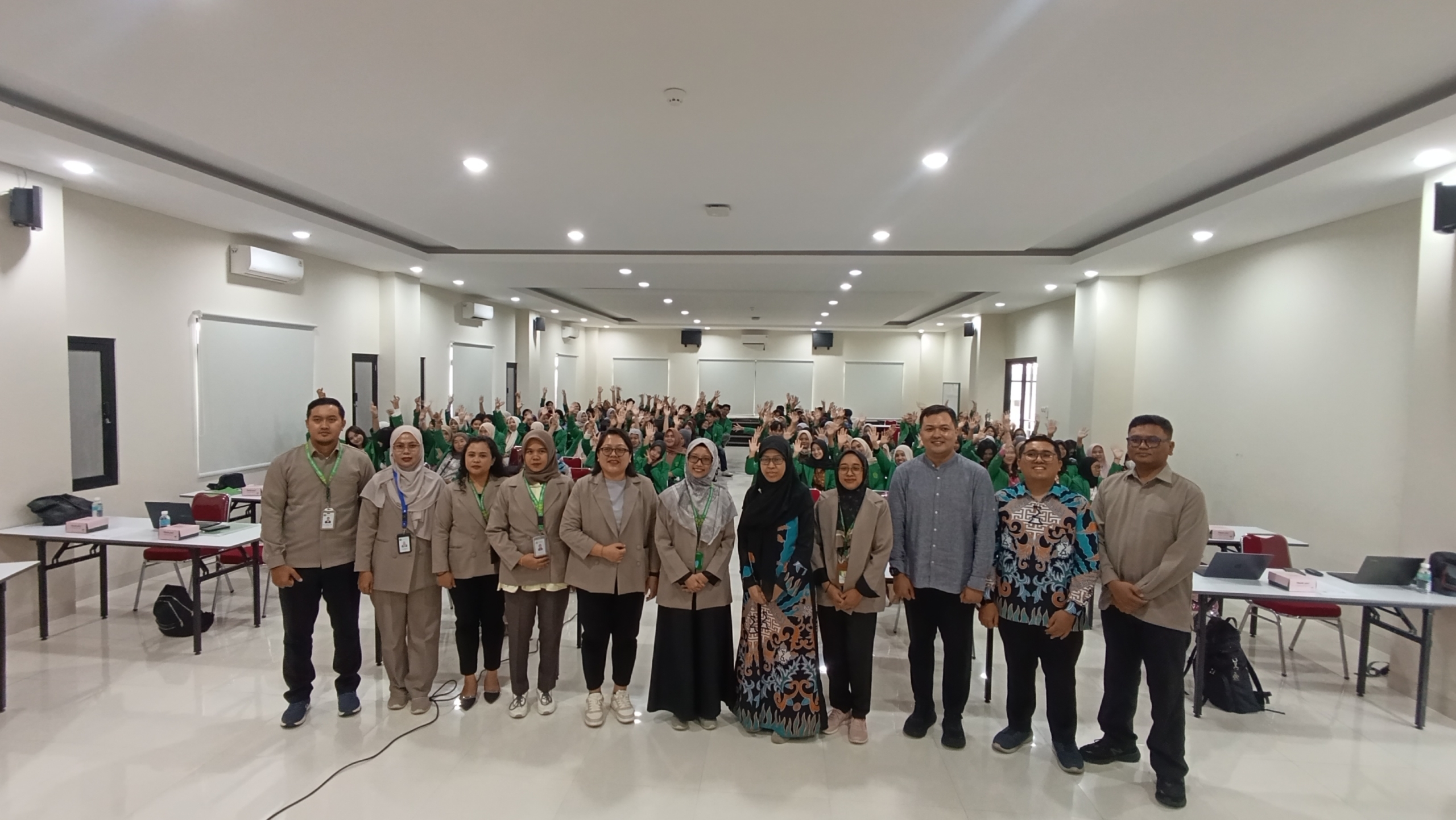 Jurusan Farmasi UII Terima Kunjungan Akademik dari Universitas ...